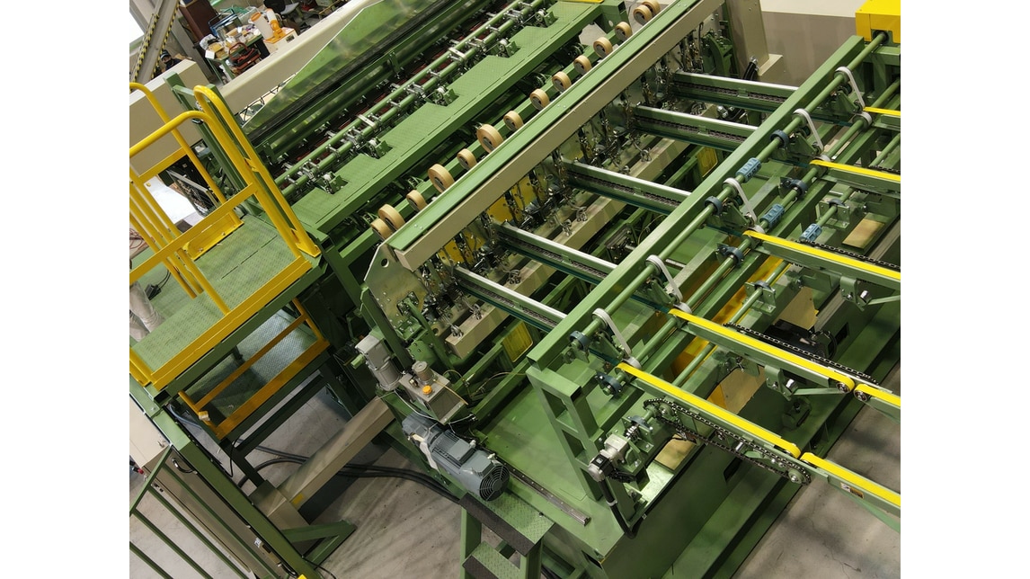 LIGNA Product 2025: Meinan 8 Feet Green Veneer Composer (Meinan ...